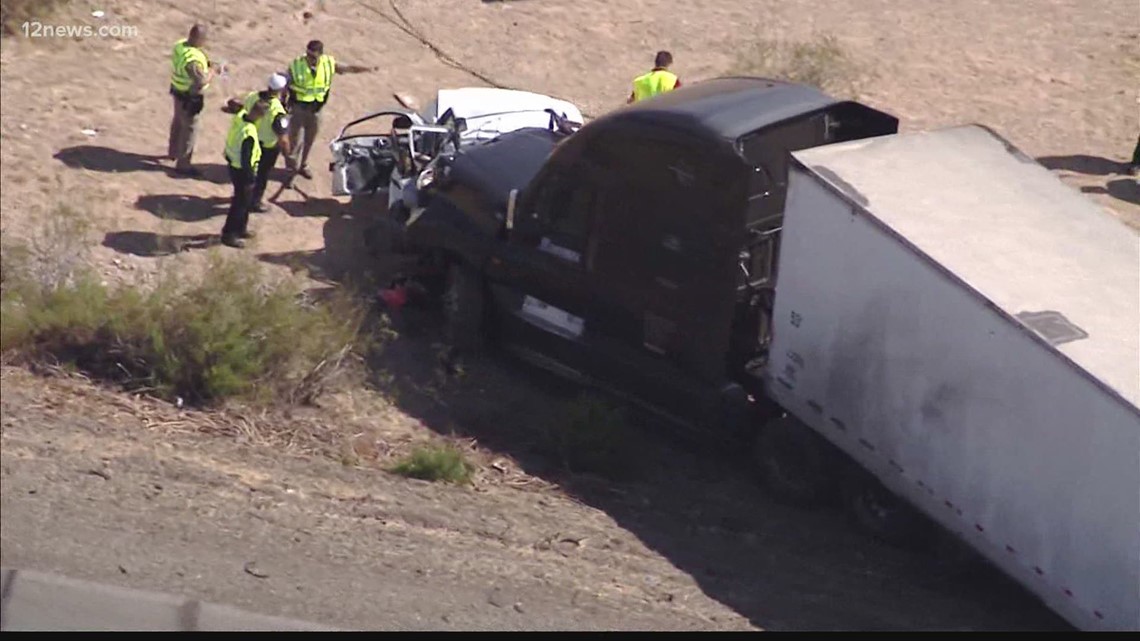 Lindsay Riley - Meteorologist | 12news.com