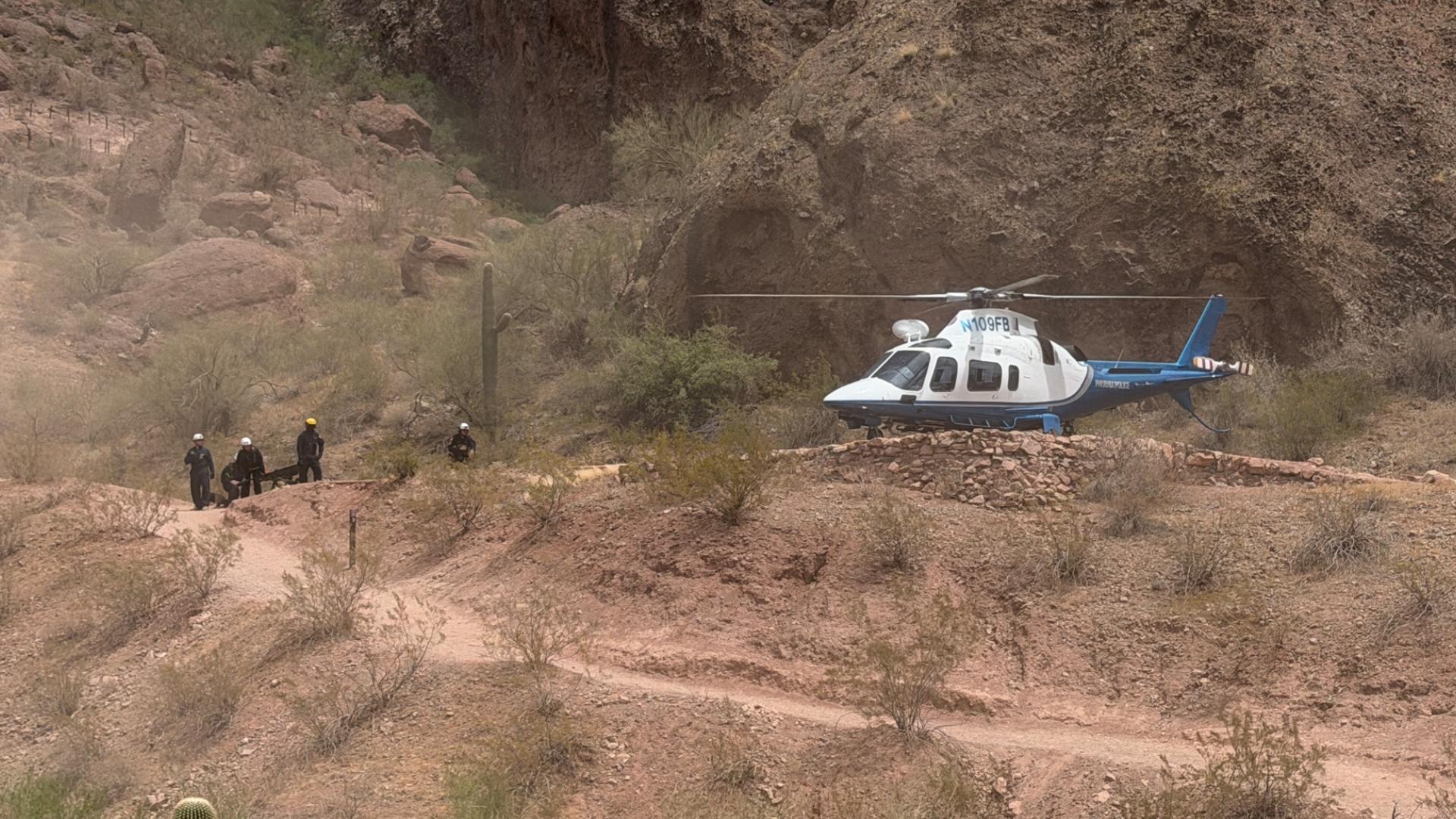17-year-old rescued while hiking Camelback Mountain | 12news.com
