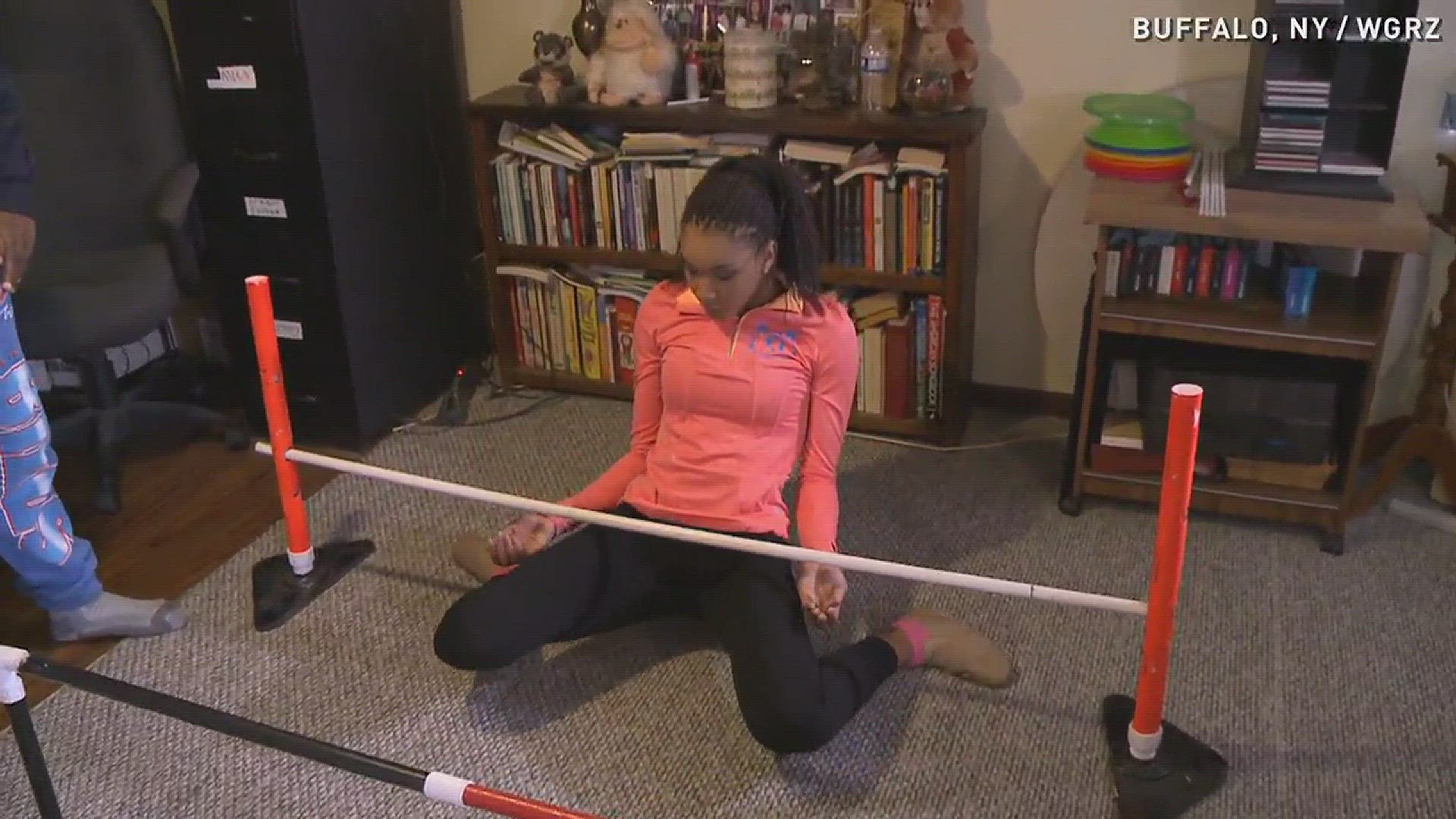 U.S. 'Limbo Queen' shows everyone how to get down; breaks world record ...