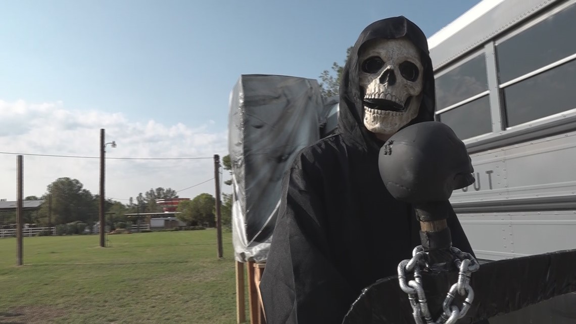 Schnepf Farms debuting 'The Wreckoning' nightmare bus this fall ...