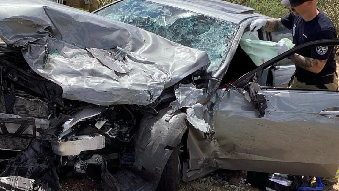 Wickenburg crash leaves 3 dead, 3 injured | 12news.com