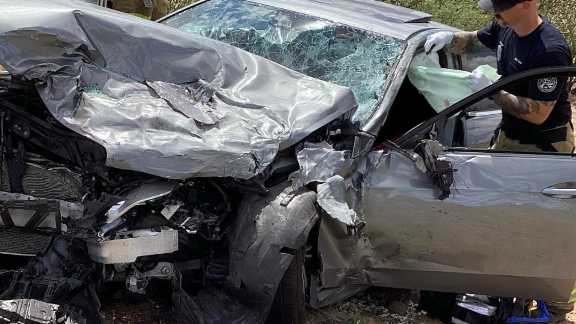 Wickenburg crash leaves 3 dead, 3 injured | 12news.com