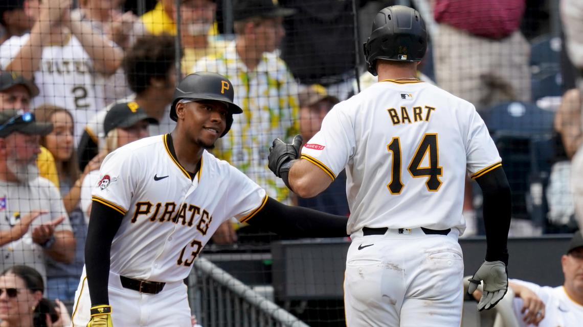 D-backs lose to Pirates 4-2 | 12news.com