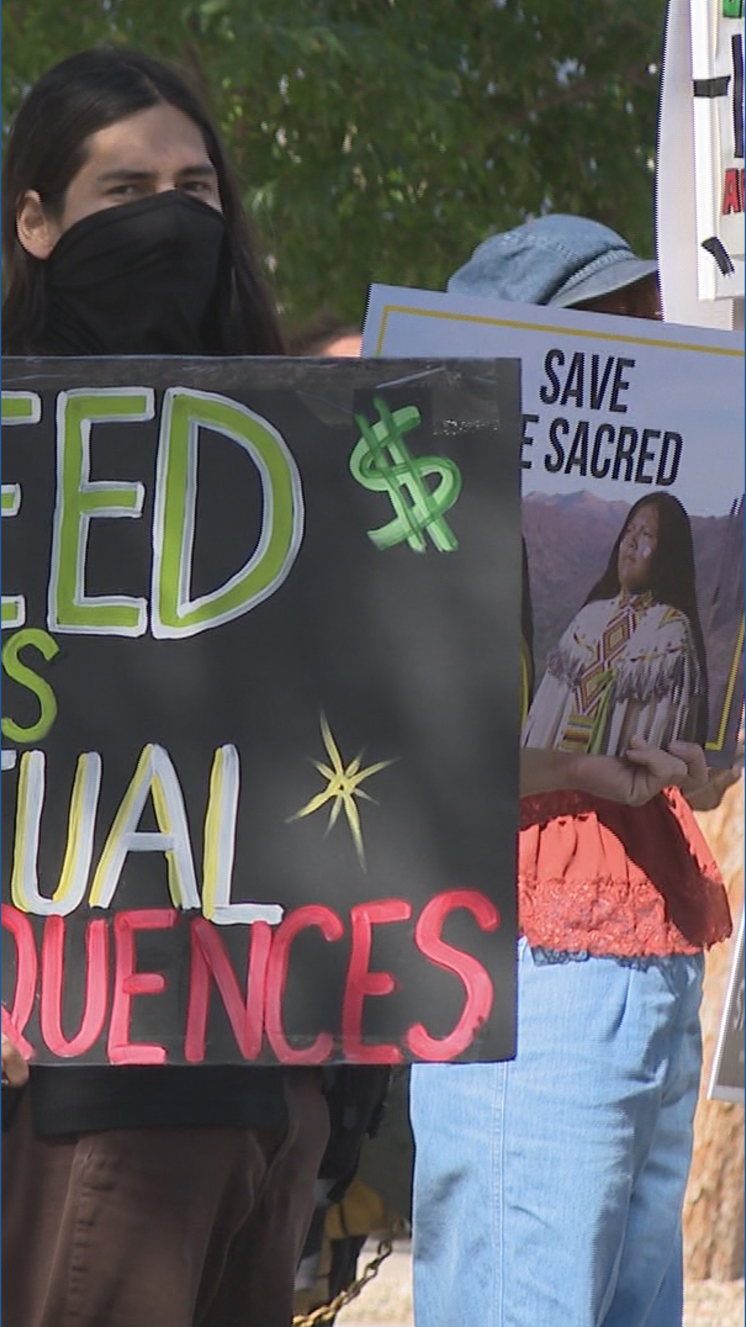 Judge blocks Oak Flat land transfer amid tribal protests | 12news.com