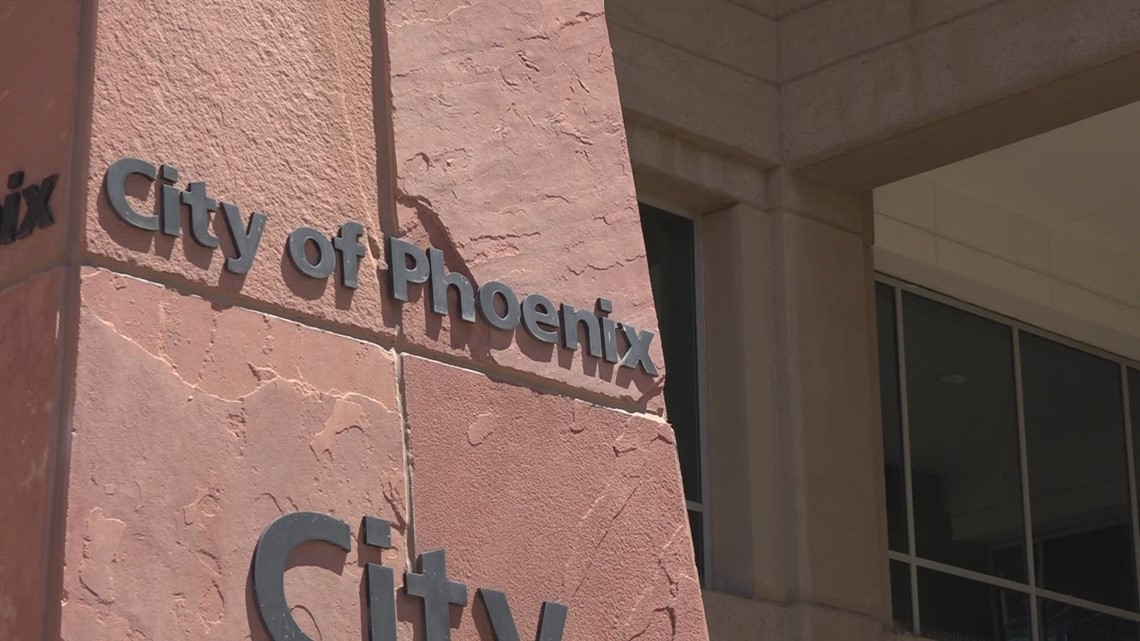 Phoenix residents waiting on housing vouchers | 12news.com