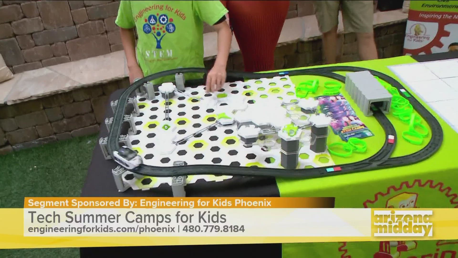 "Tech Out" this Summer camp for kids | 12news.com