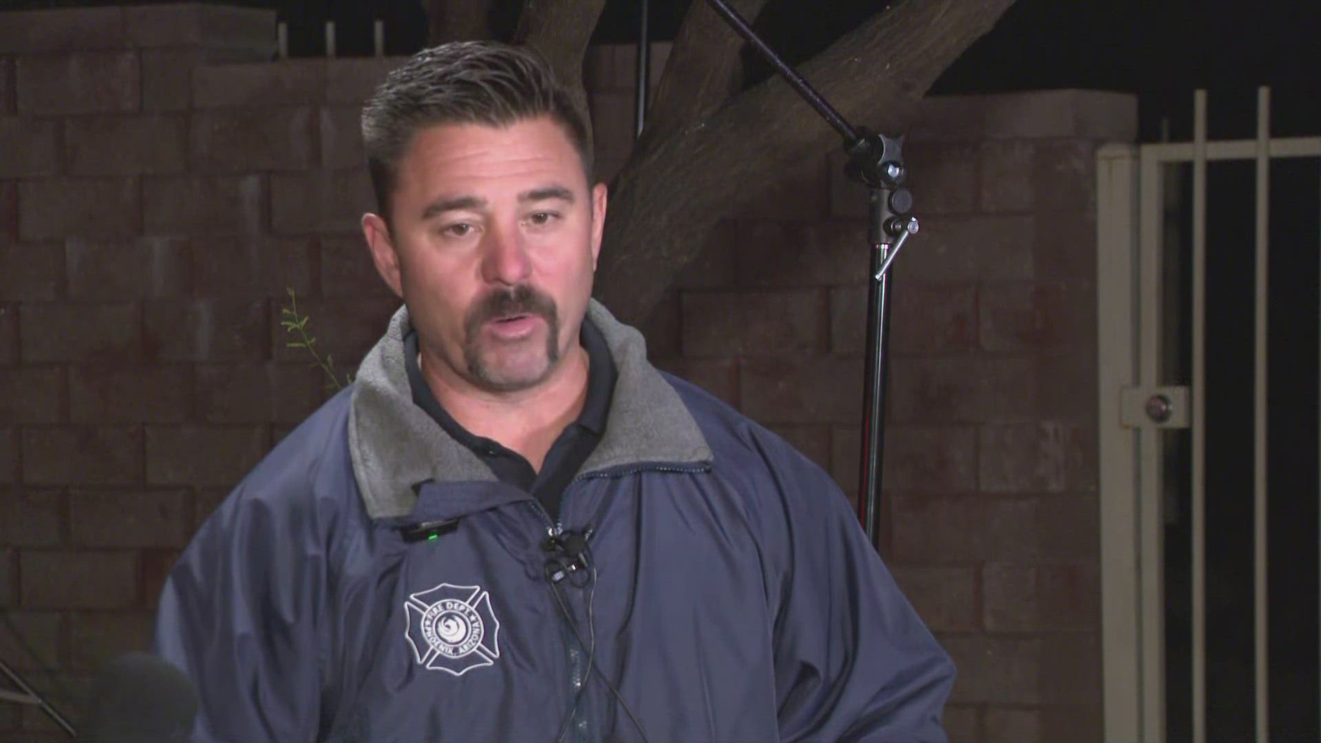 Phoenix Fire Department gives update on hiker stuck on top of Camelback ...