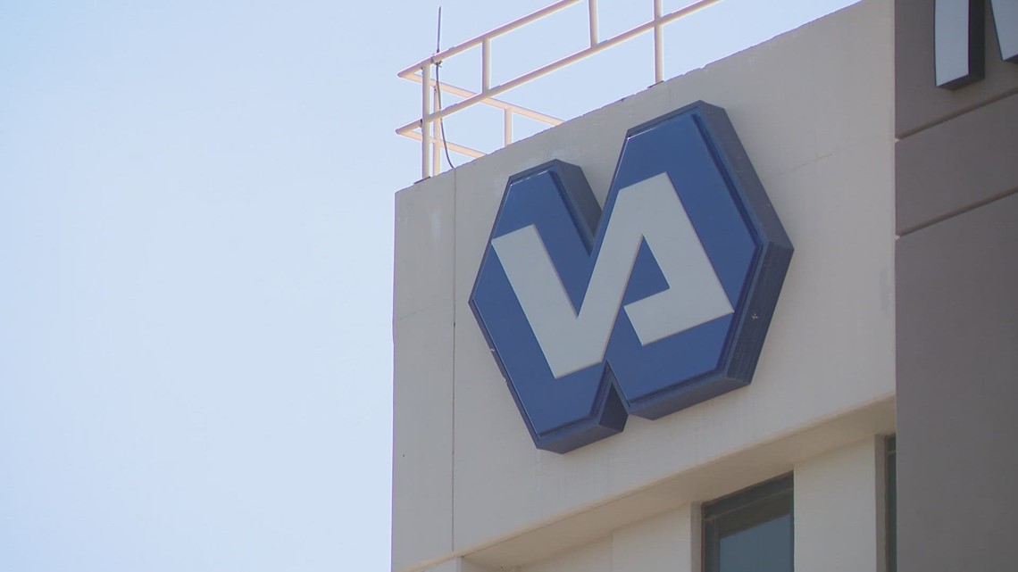 Calls to Phoenix VA crisis hotline going unanswered | 12news.com