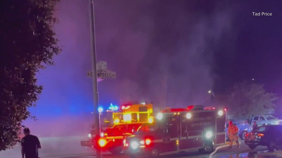 Phoenix house fire leaves 2 people injured | 12news.com