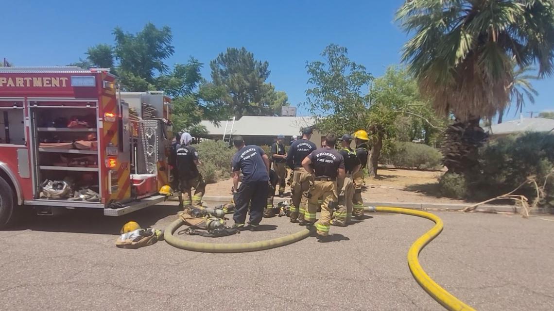Body found as Phoenix firefighters extinguish house fire | 12news.com