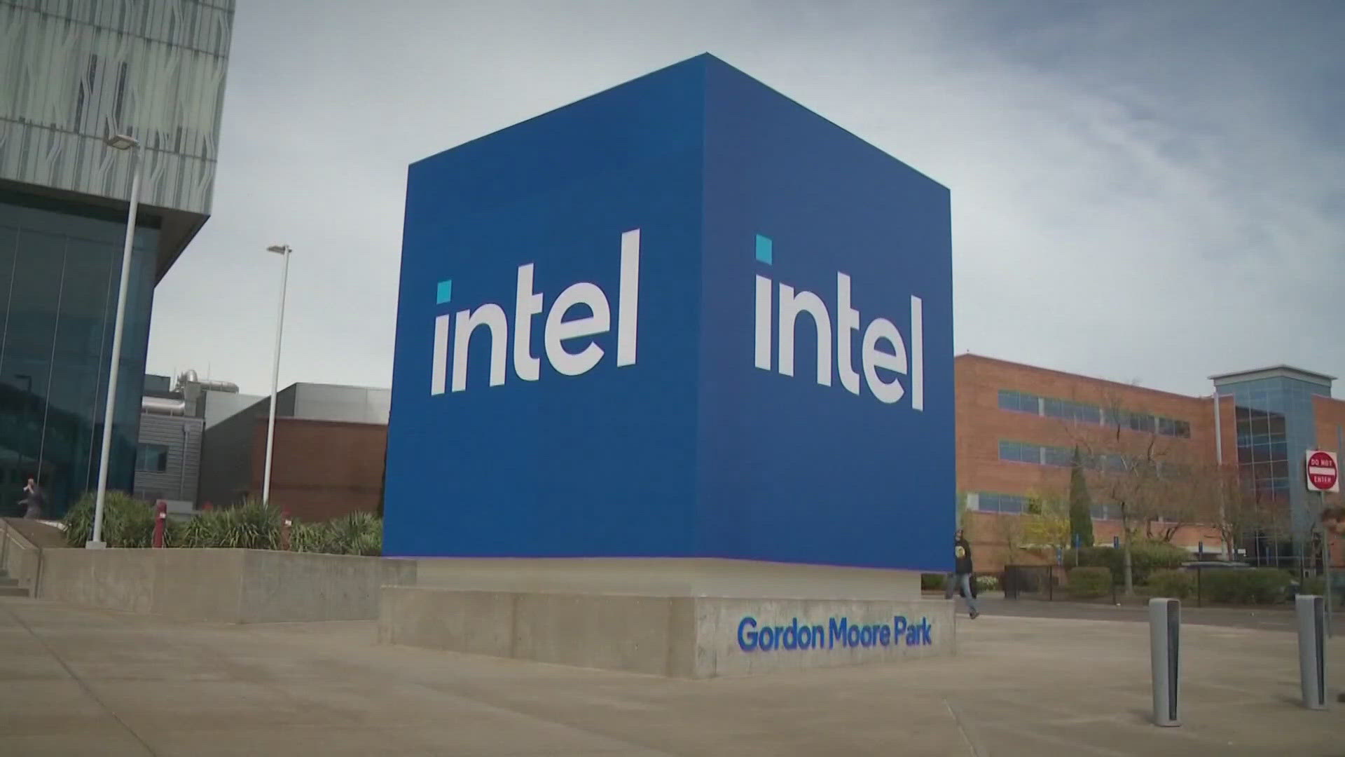 Intel layoffs hit 172 employees in Chandler | 12news.com