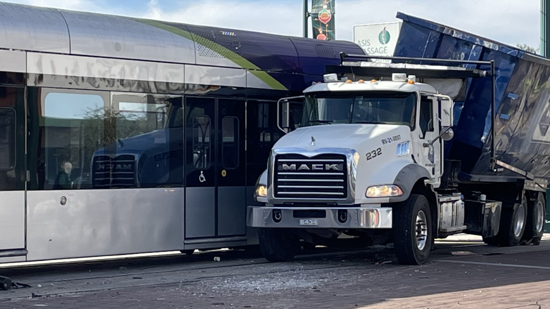 Light rail crash reported in downtown Mesa | 12news.com