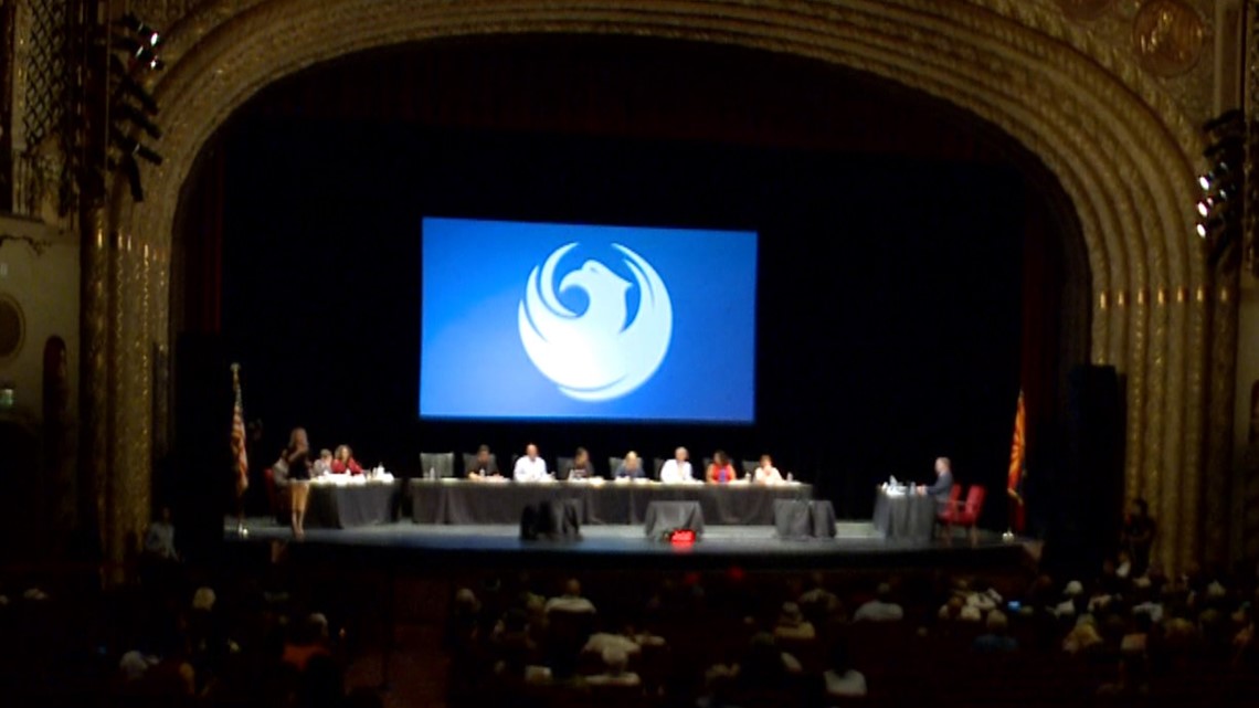 Phoenix city, police department officials present plan for change ...