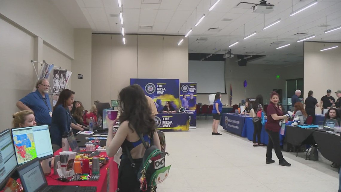 Emergency dispatchers needed in Arizona | 12news.com