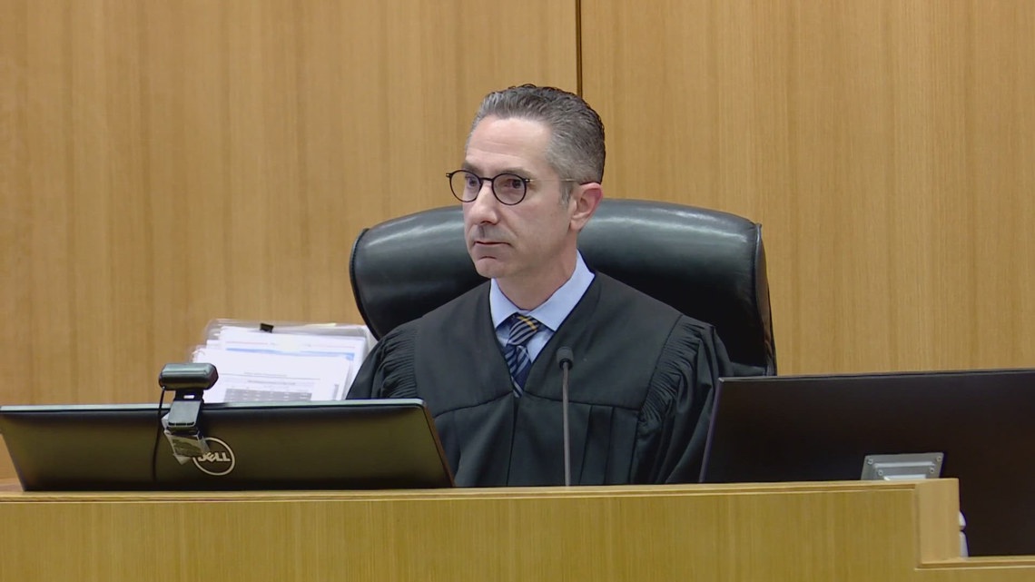 Arizona judge sends 'fake elector' case back to the grand jury | 12news.com