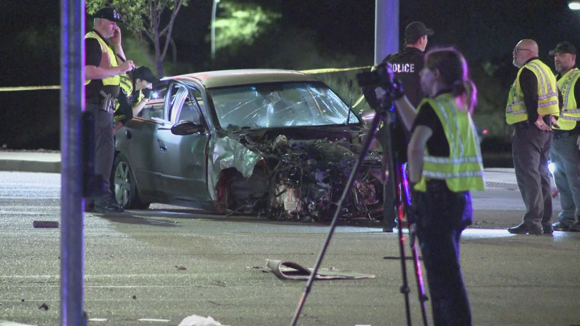 Crash in Chandler: 2 dead | 12news.com