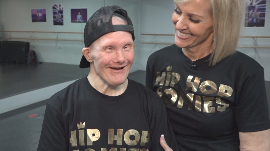 East Valley's Hip Hop Homies dance into hearts | 12news.com