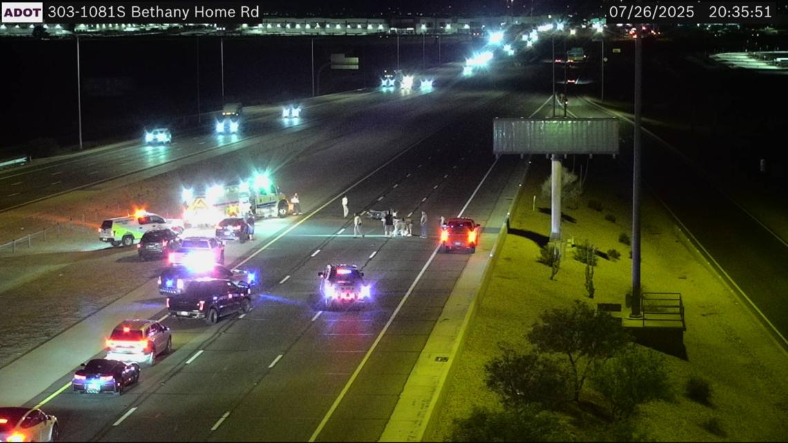 Crash closes Loop 303's southbound lanes near Bethany Home Road ...