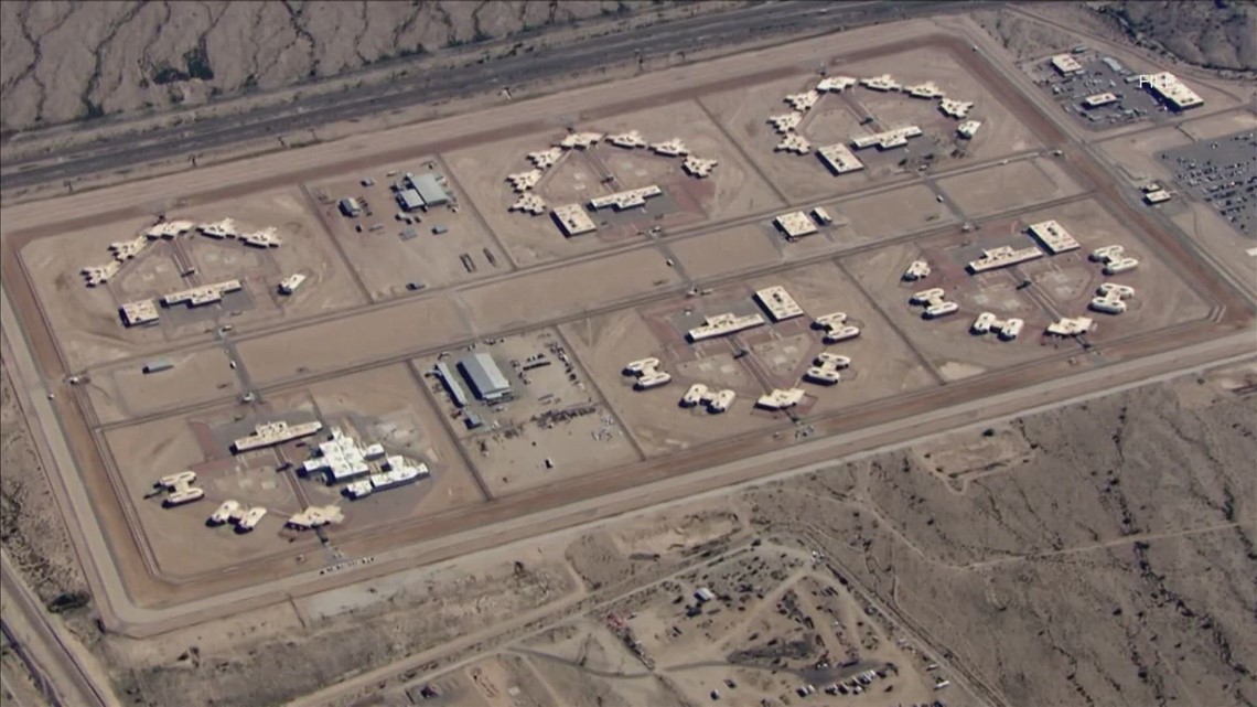 Arizona inmate dies, officials suspect homicide | 12news.com