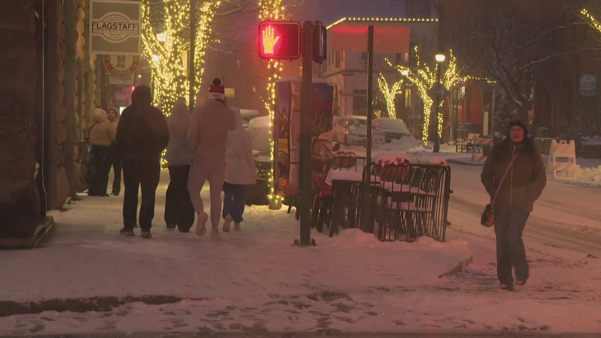 Flagstaff sees first snowfall of the year as winter storm moves through ...