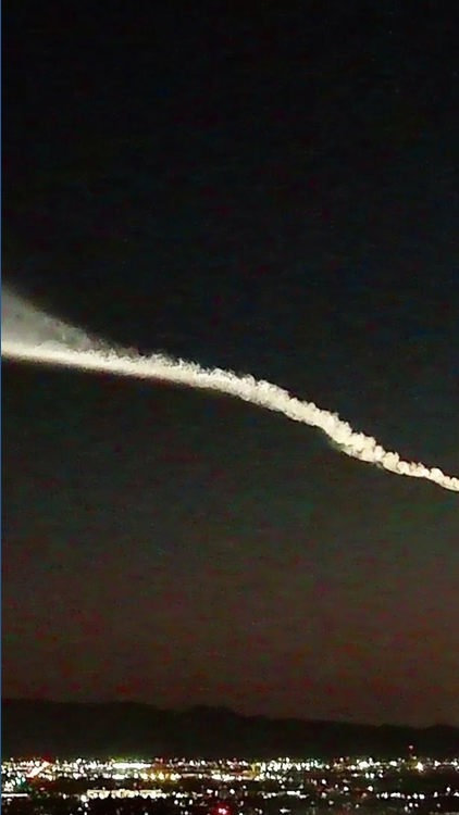 What was the bright light seen streaking across the sky in Arizona ...