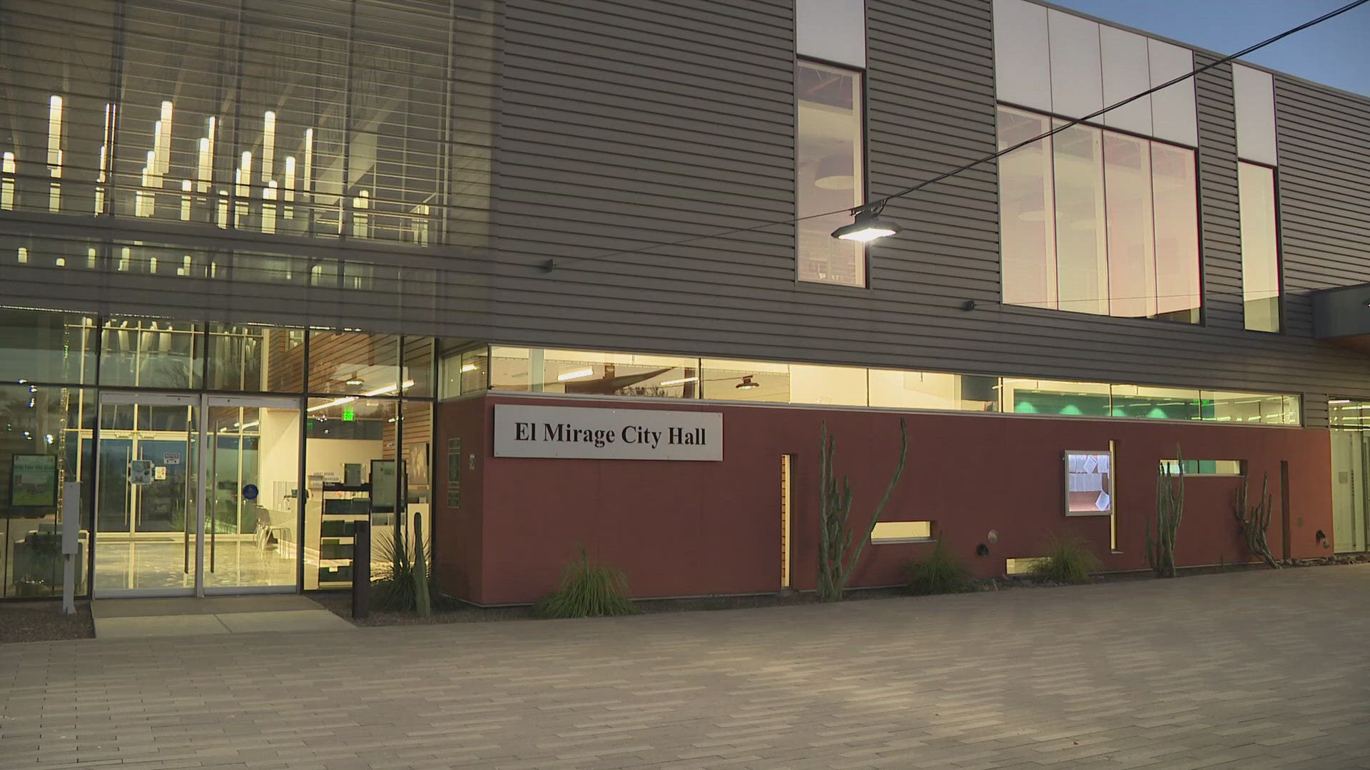 El Mirage City Council votes to approve purchase of land | 12news.com