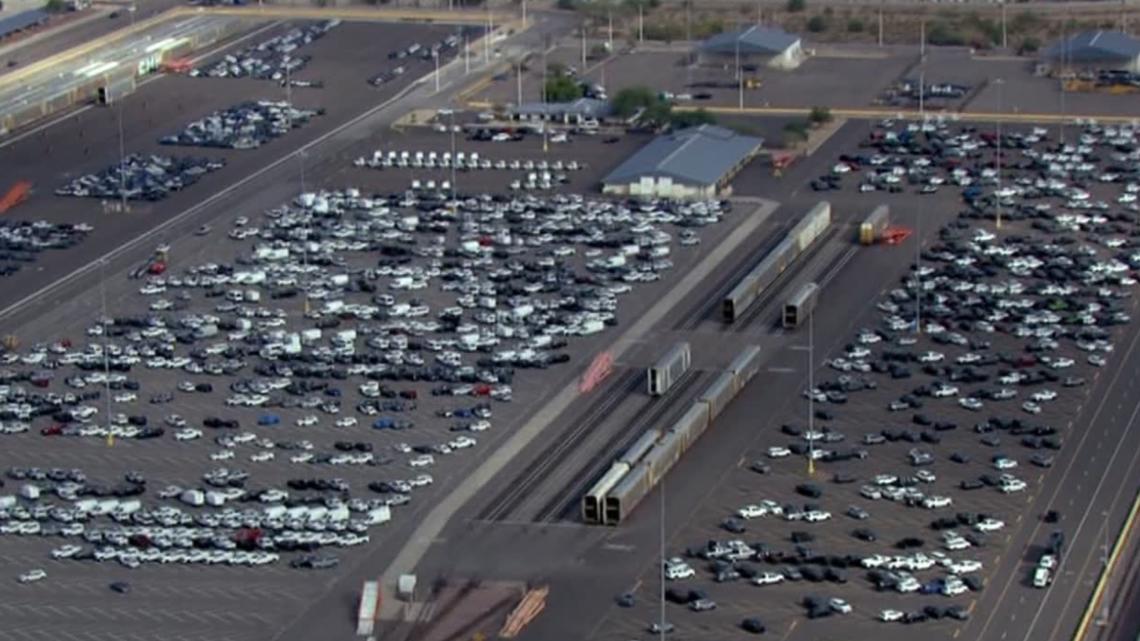 Contract worker dies in El Mirage rail yard accident | 12news.com