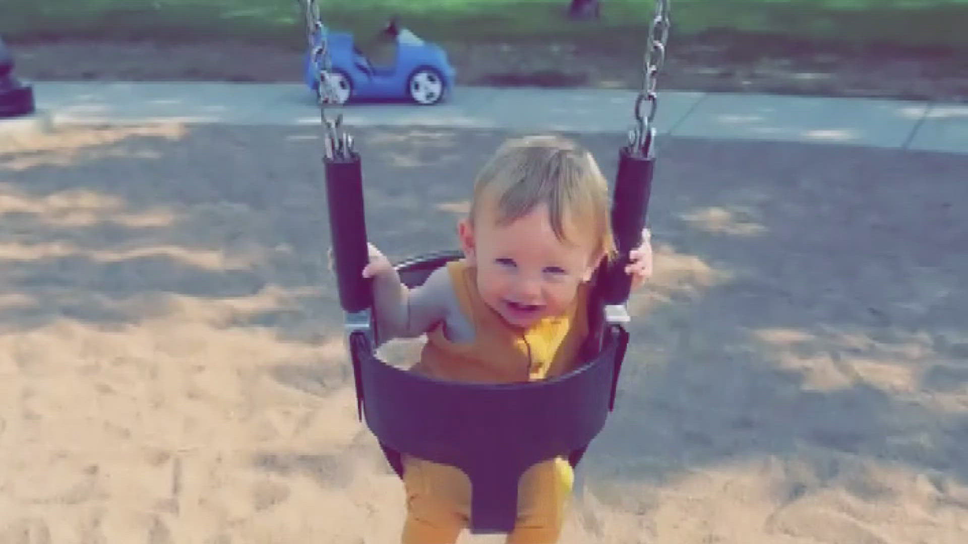 Gilbert community supports family after toddler's sudden death | 12news.com