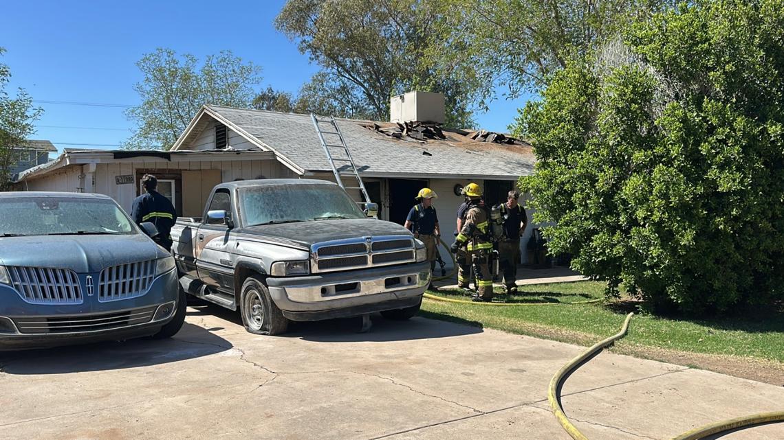 4 people displaced, dog rescued after house fire in Phoenix | 12news.com