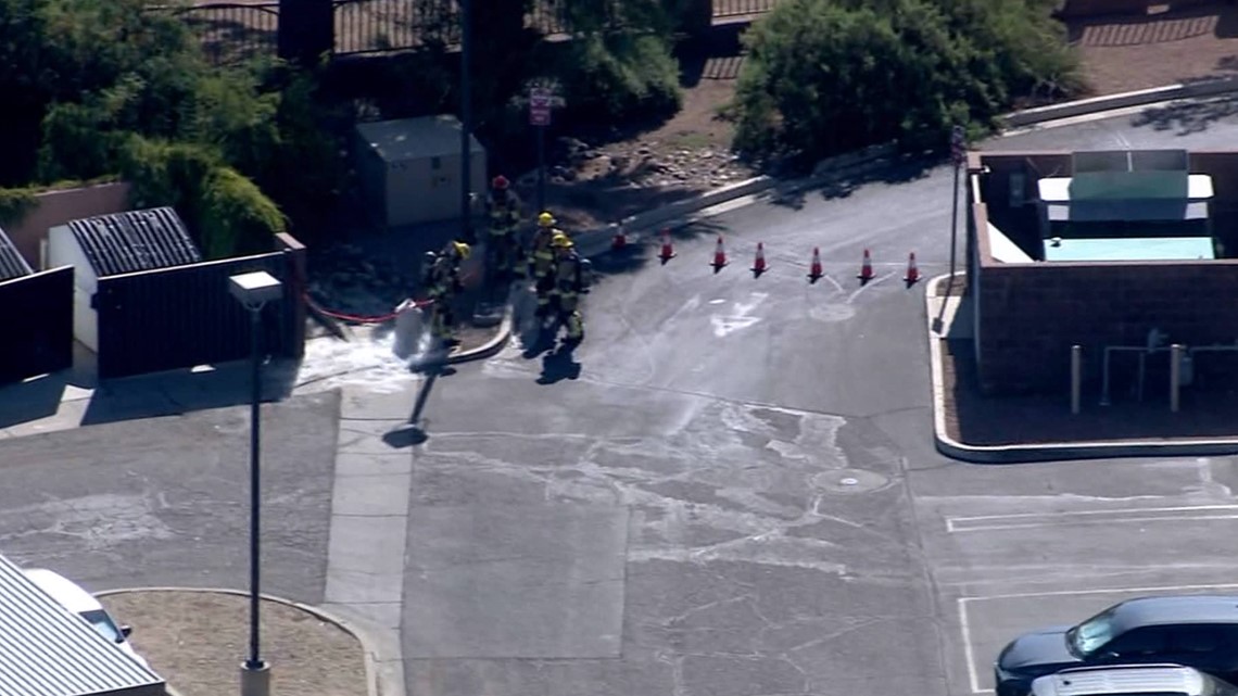 2 hospitalized after nitrogen tank leak in Sun City West | 12news.com