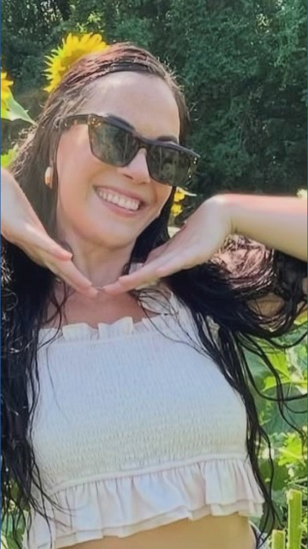 Friends honor Hannah Moody with sunrise hike tribute | 12news.com