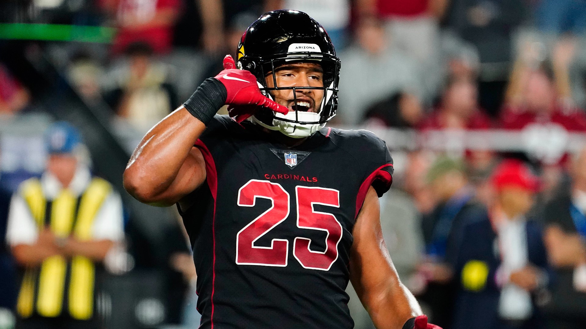 One-on-one with Arizona Cardinals linebacker Zaven Collins | 12news.com