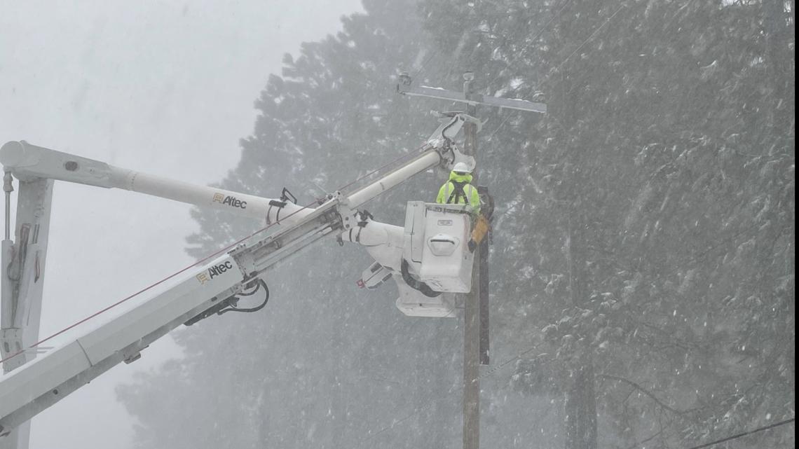 Hundreds of AZ power outages, road closed in winter storm | 12news.com