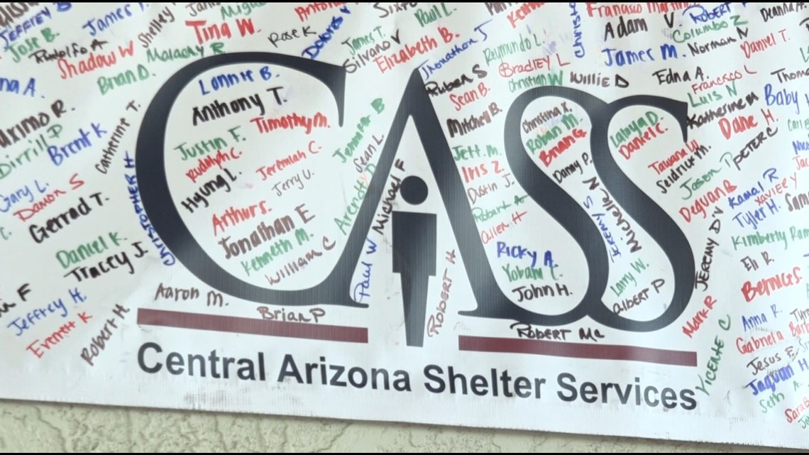 Phoenix shelter reopens to families in need of housing | 12news.com