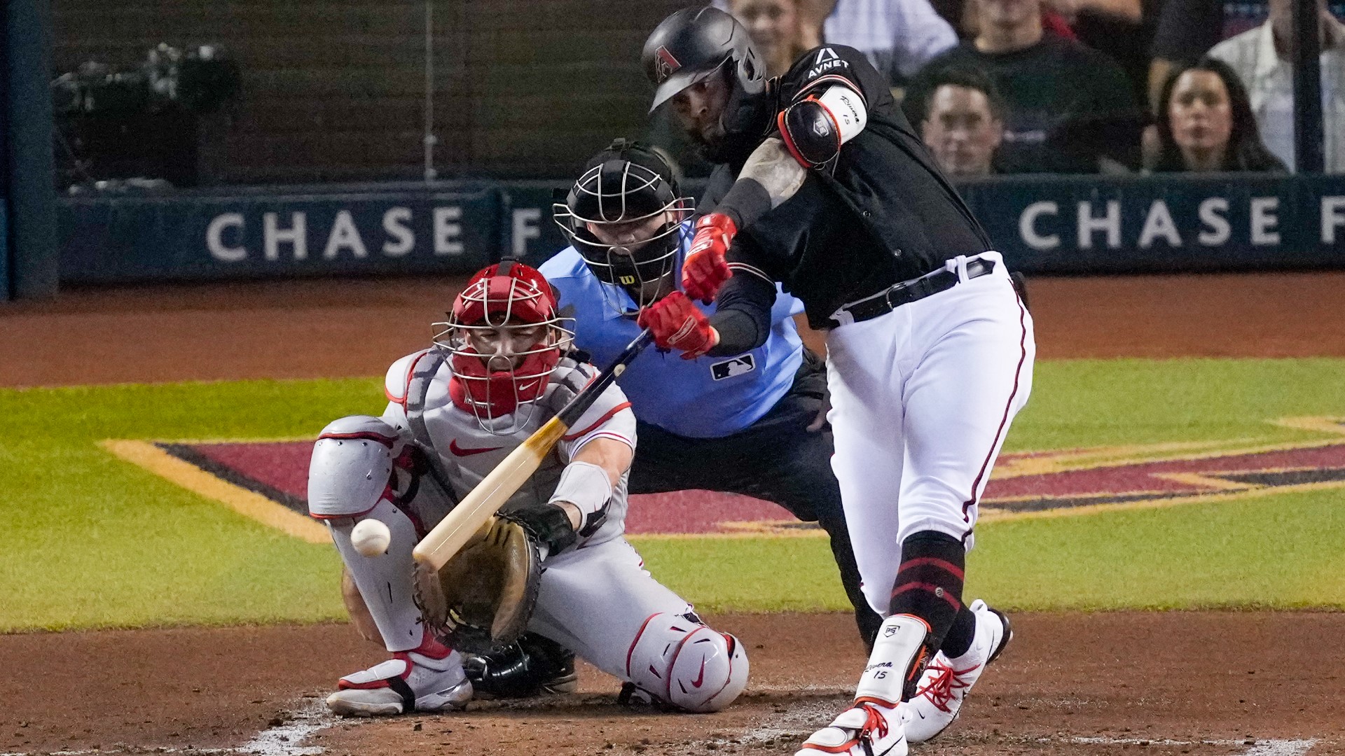 Los D-backs vencieron a los Filis 6-5 en el Juego 4 de la NLCS | 12news.com