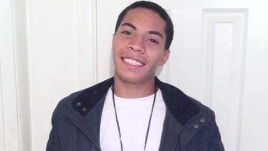 Jacob Harris' father questioning police action in death of son | 12news.com