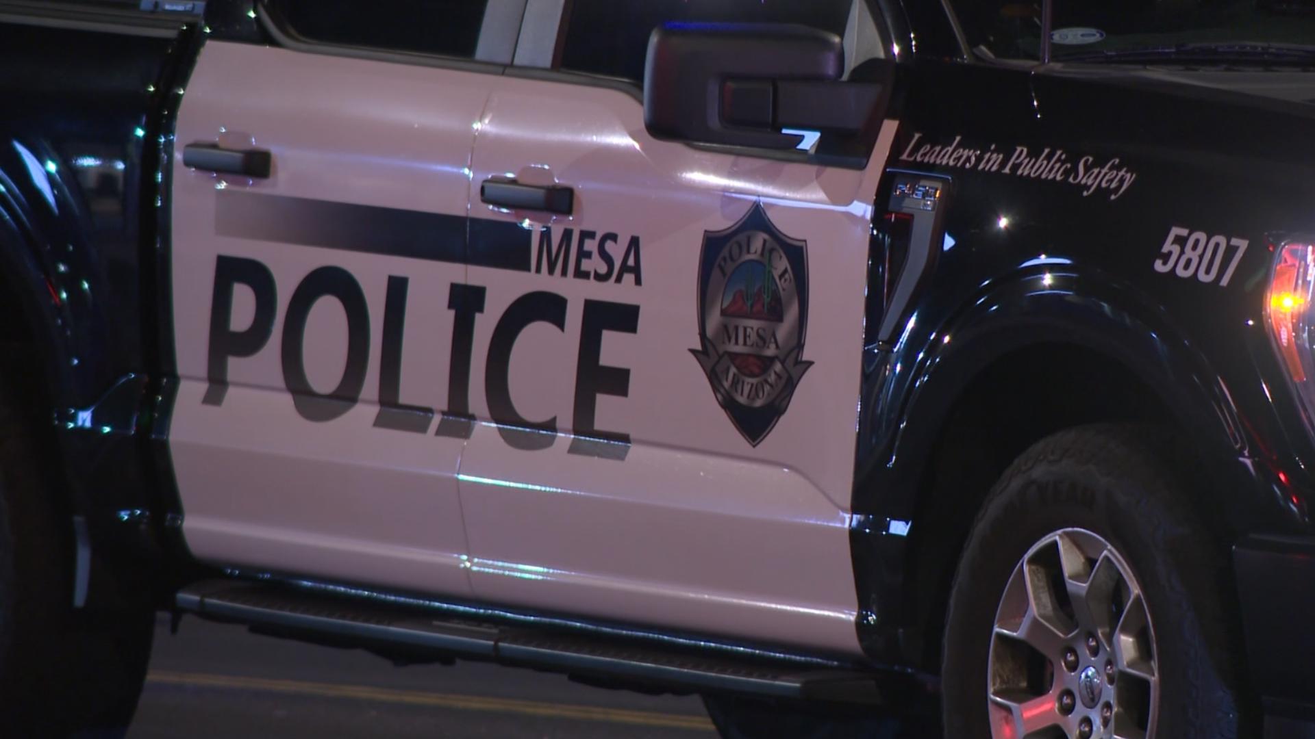 Meteorologist Lindsay Riley expecting baby number 3 | 12news.com