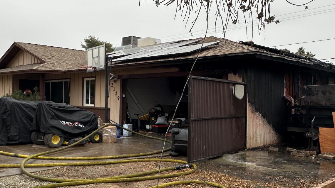Phoenix house fire displaces family of four | 12news.com