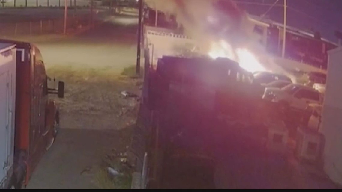 Suspected arsonist caught on camera in auto shop fire | 12news.com