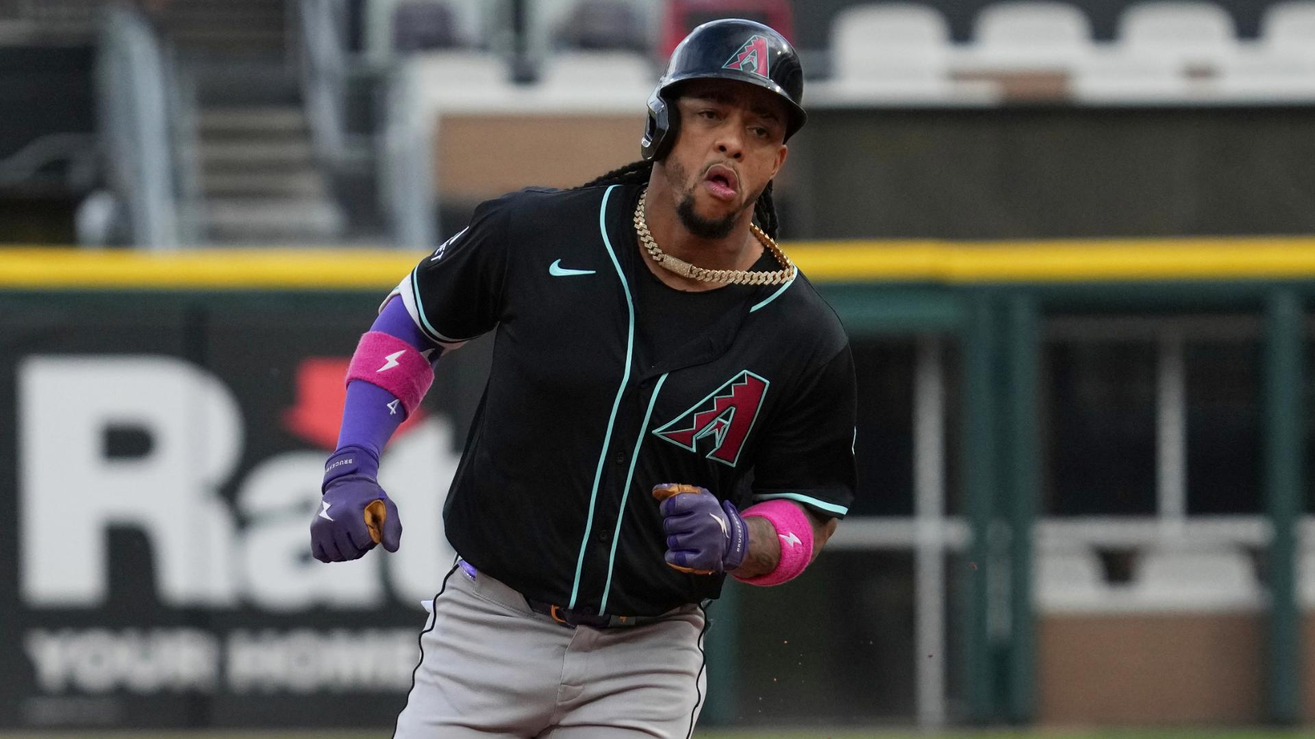 D-backs beat White Sox, 4-1, lose Vargas to broken foot | 12news.com