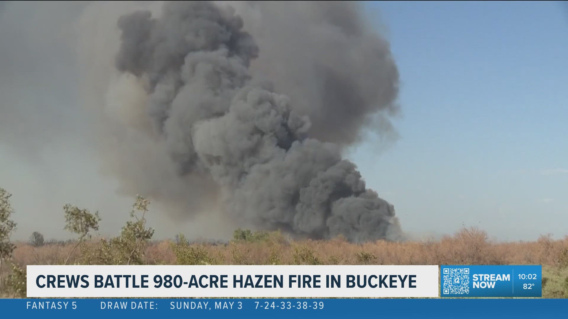 Smoky skies hang over Buckeye as brush fire continues to burn | 12news.com