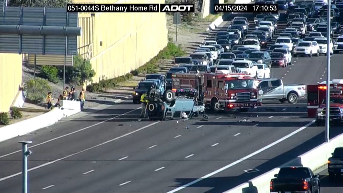 Rush hour rollover crash injures 1, closes SR 51 in Arizona | 12news.com