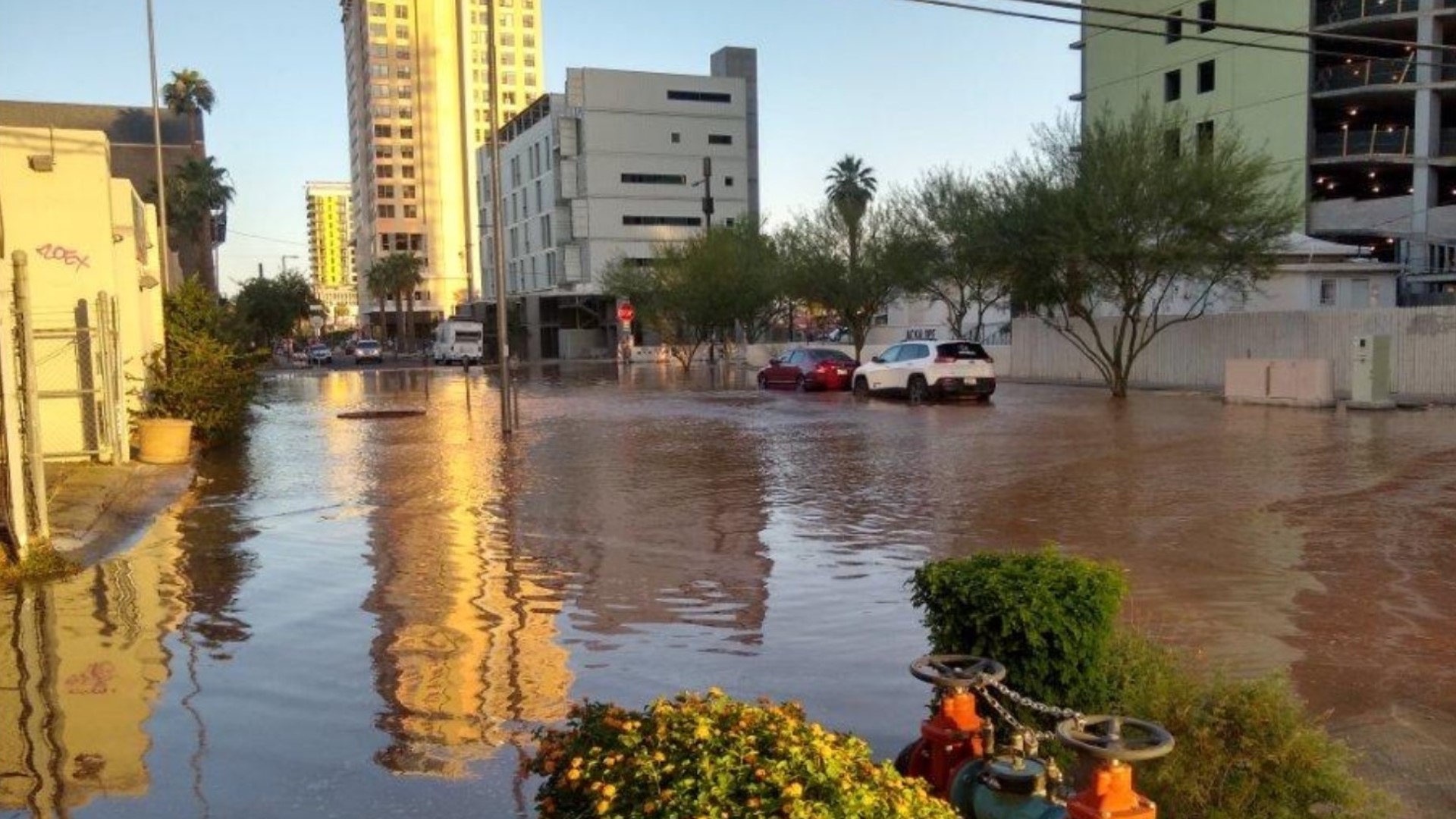 Water flooding onto downtwon Phoenix roadway | 12news.com