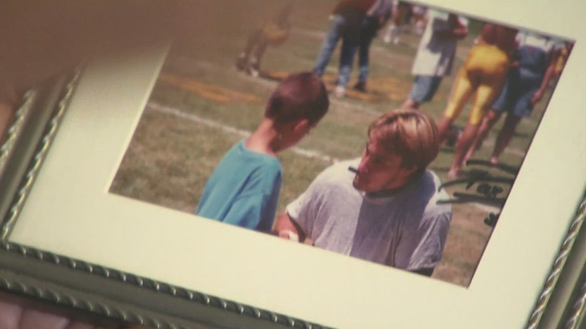 Here's the story behind the iconic Camp T photo of Pat Tillman | 12news.com