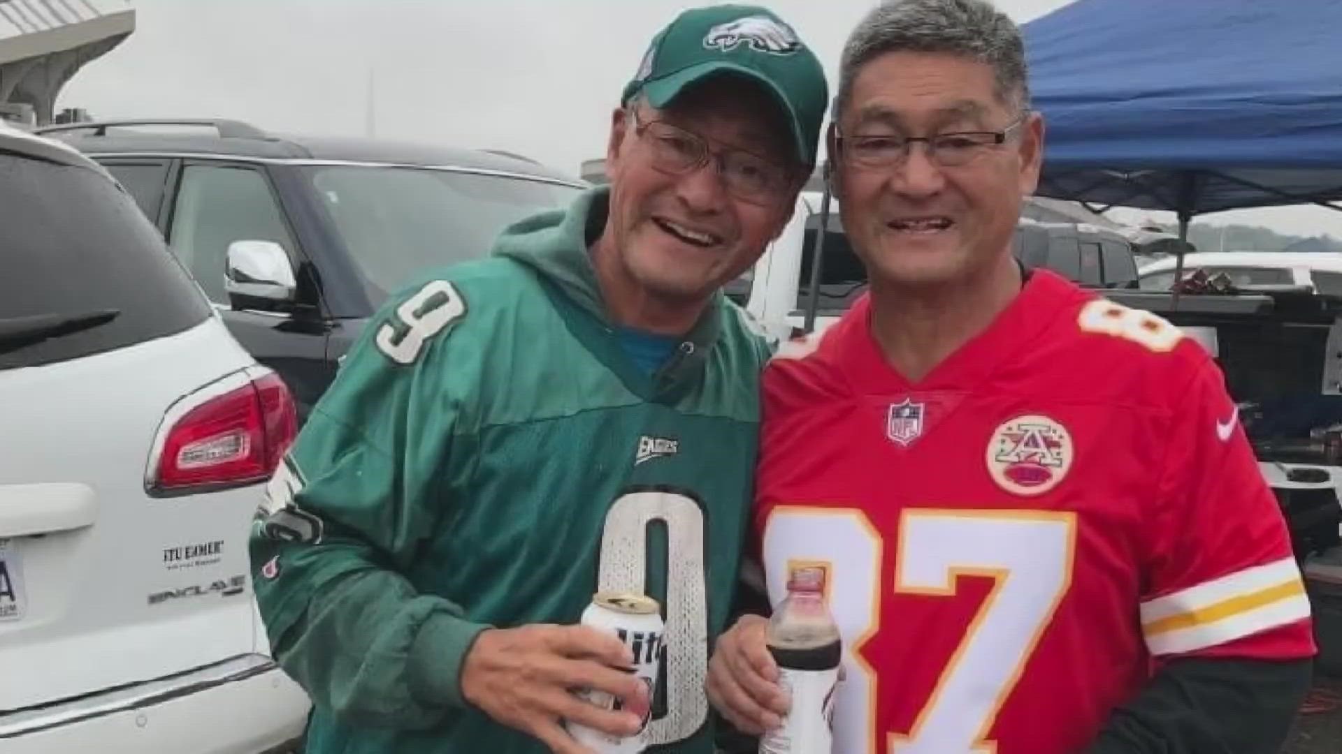 Identical twins, opposite teams: Brothers unite over Super Bowl rivalry ...