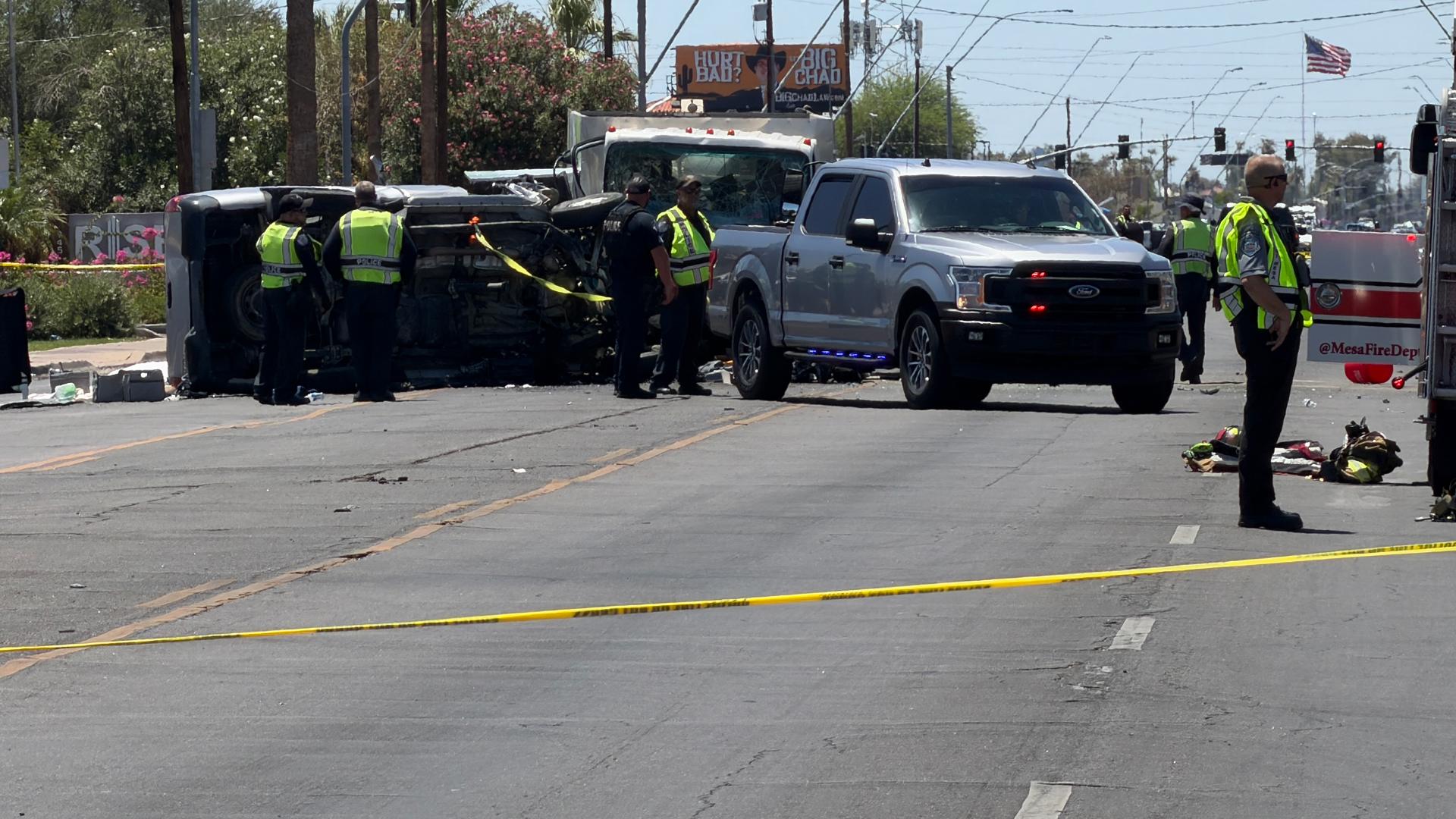 Fatal collision closes Mesa intersection | 12news.com