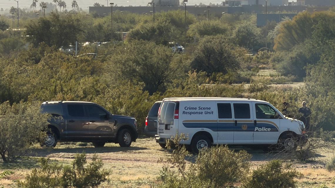 Police investigating dead body found near Loop 101 | 12news.com