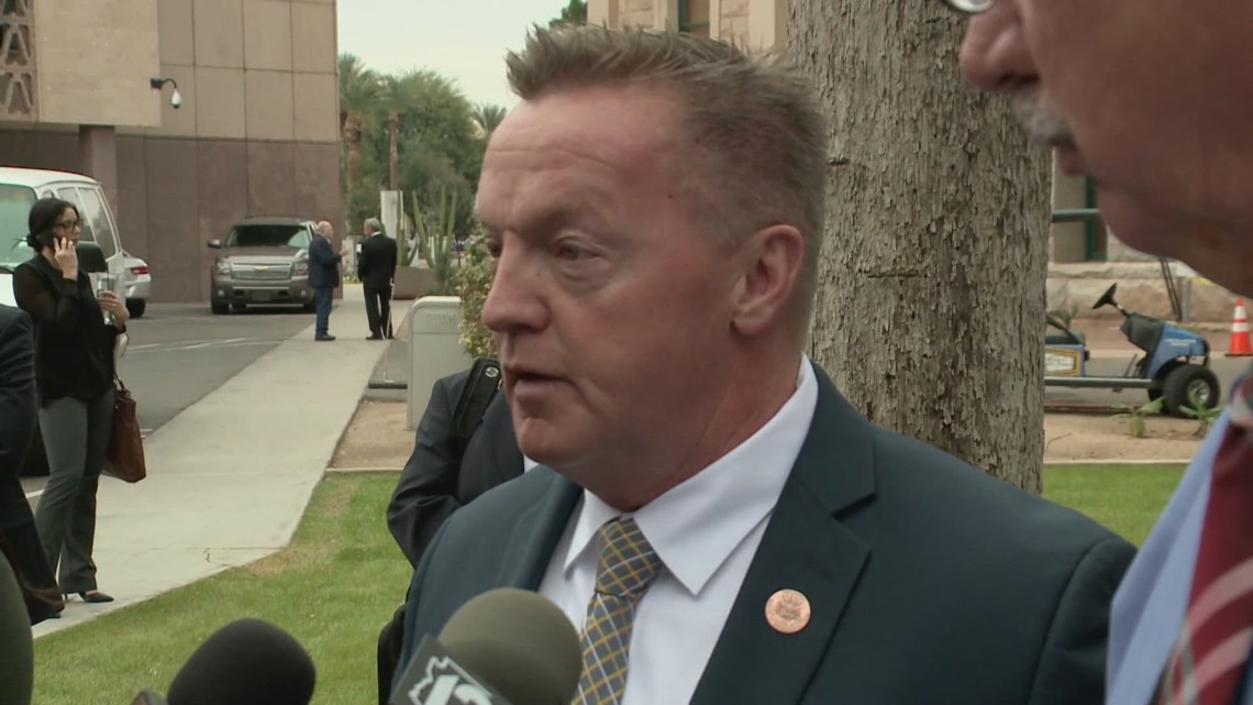 Arizona state senator injured in crash in South Dakota | 12news.com