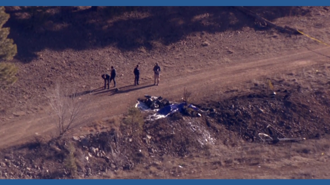 Memorials created for Arizona DPS troopers killed in helicopter crash ...
