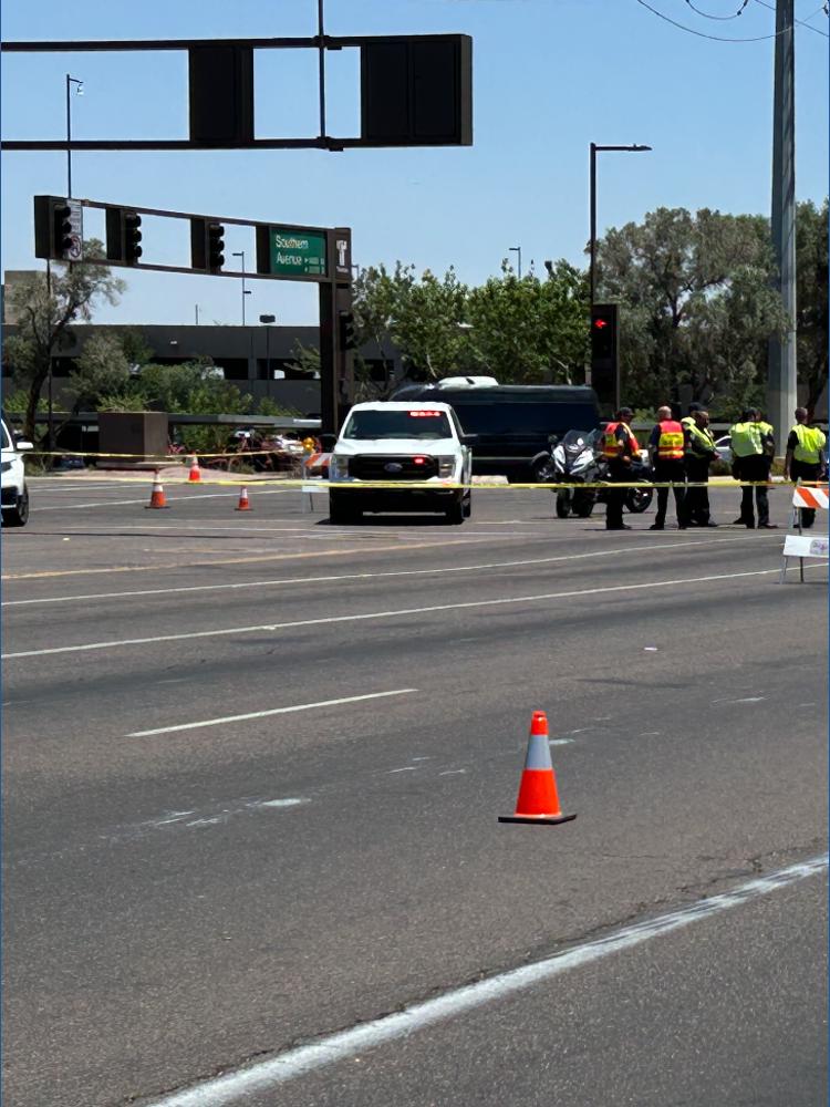 Tempe crash injures bicyclist | 12news.com